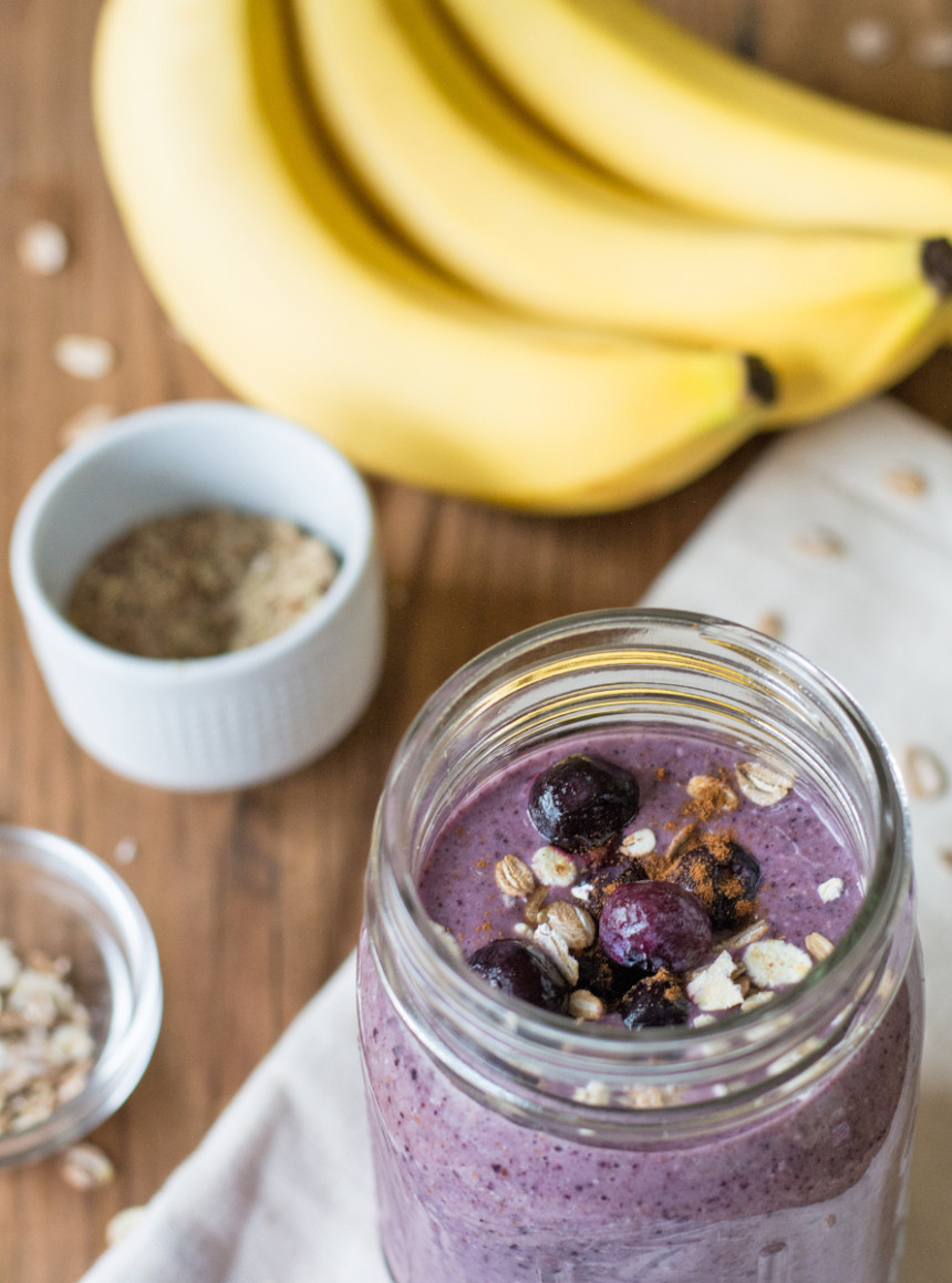 Blueberry Banana Breakfast Smoothie | Lemons and Basil